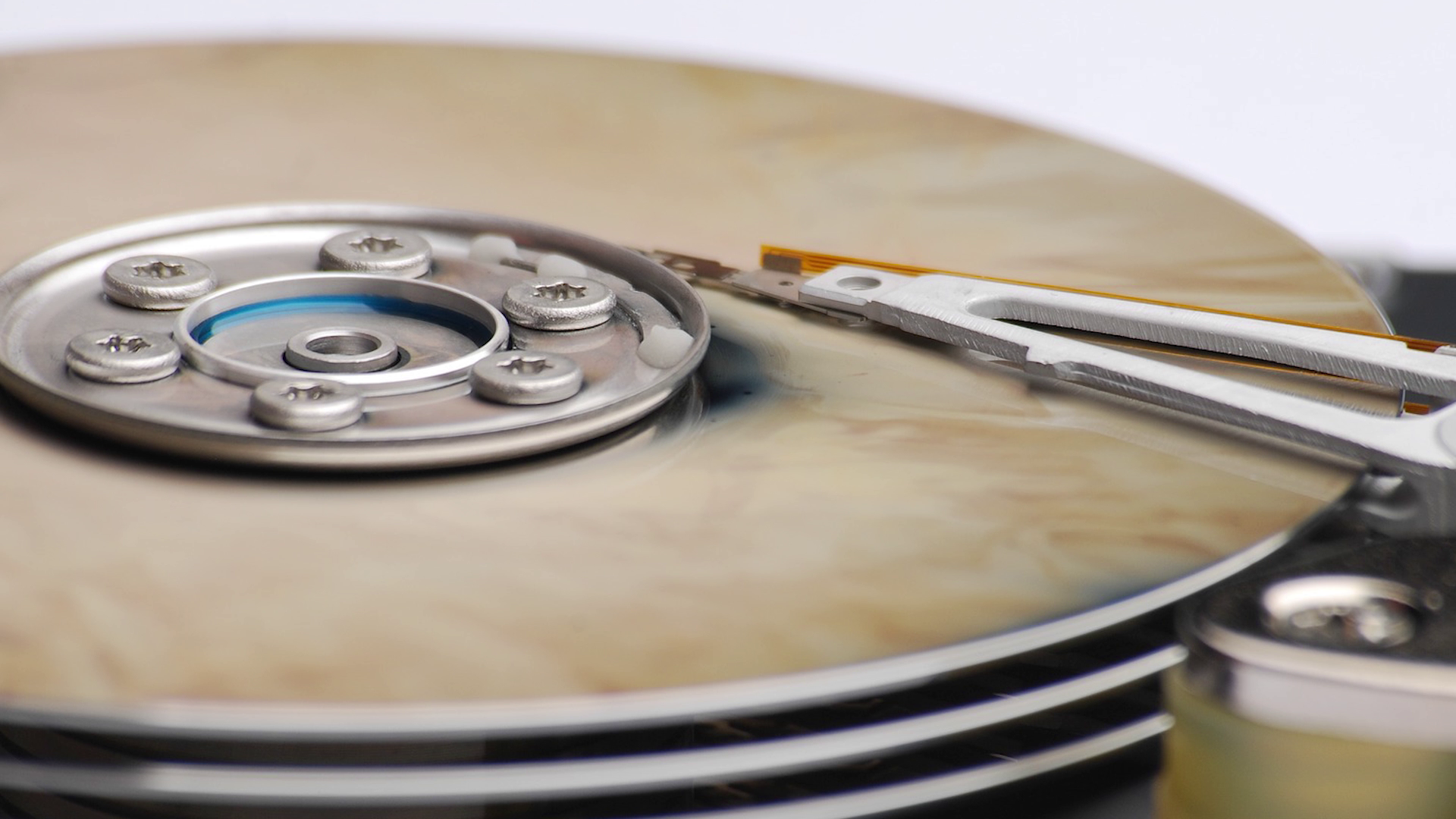What is Disk Partitioning? Advantages & Disadvantages Explained ...