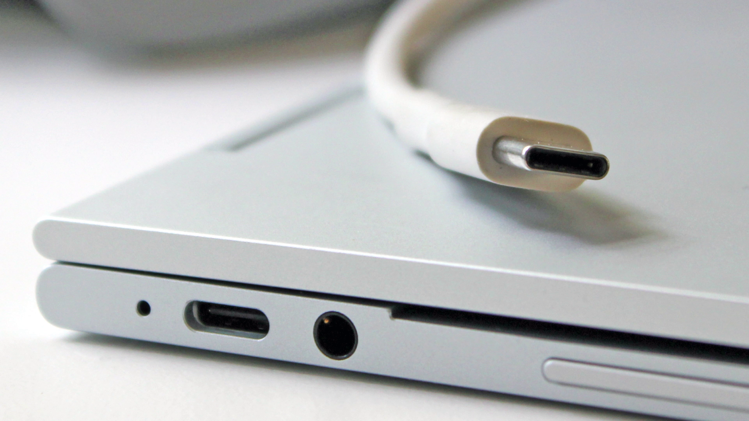 Laptop Battery Not Charging: How to Fix? - GEEKY SOUMYA