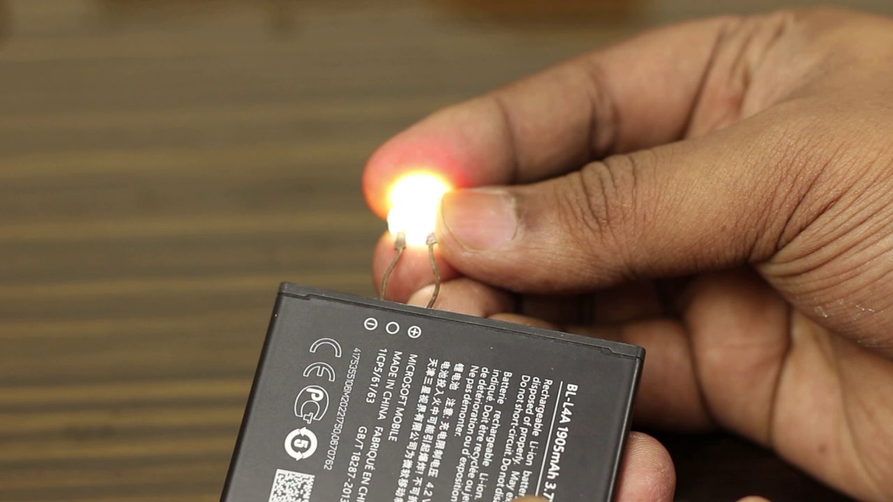 Phone Battery Have More than 2 Terminal: Why? - GEEKY SOUMYA